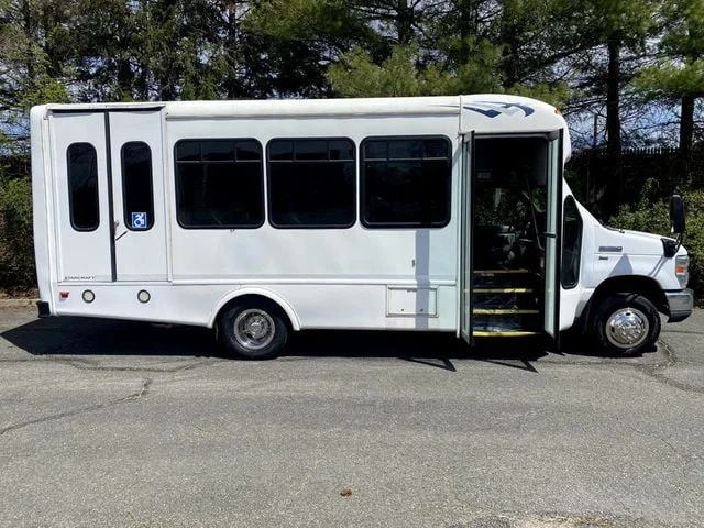 2014 Ford E350 Shuttle Bus #14911 | BusesForSale