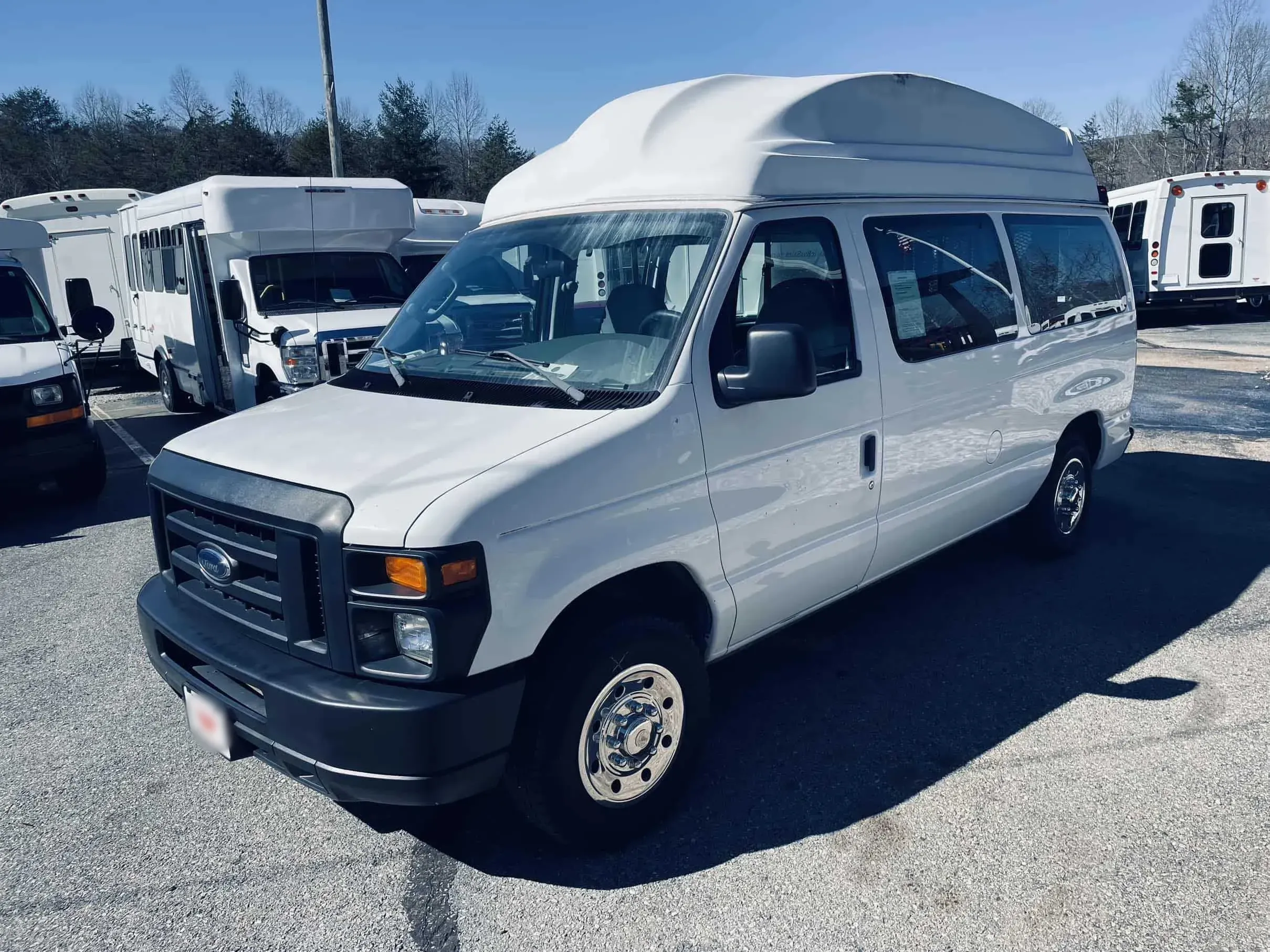 2008 Ford E350 ADA Passenger Van #21818 | BusesForSale