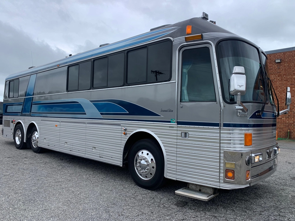 1989 Eagle Model 15 Motorcoach | BusesForSale.com | BusesForSale