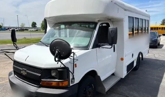 2011 Chevrolet Quest Starcraft Shuttle... | BusesForSale.com | BusesForSale
