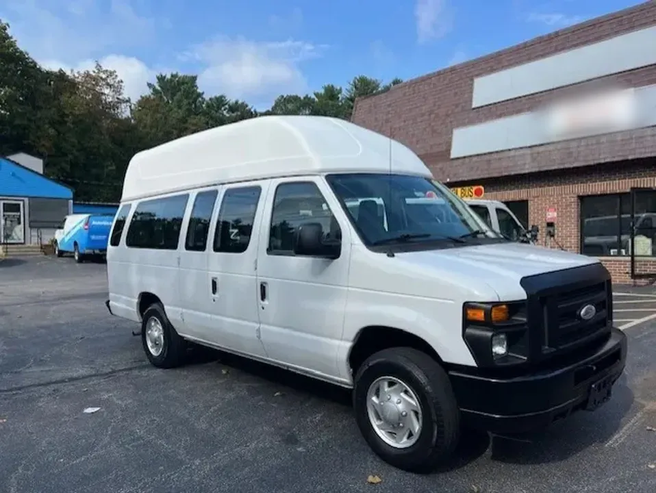 2014 Ford E250 ADA Passenger Van | BusesForSale.com | BusesForSale