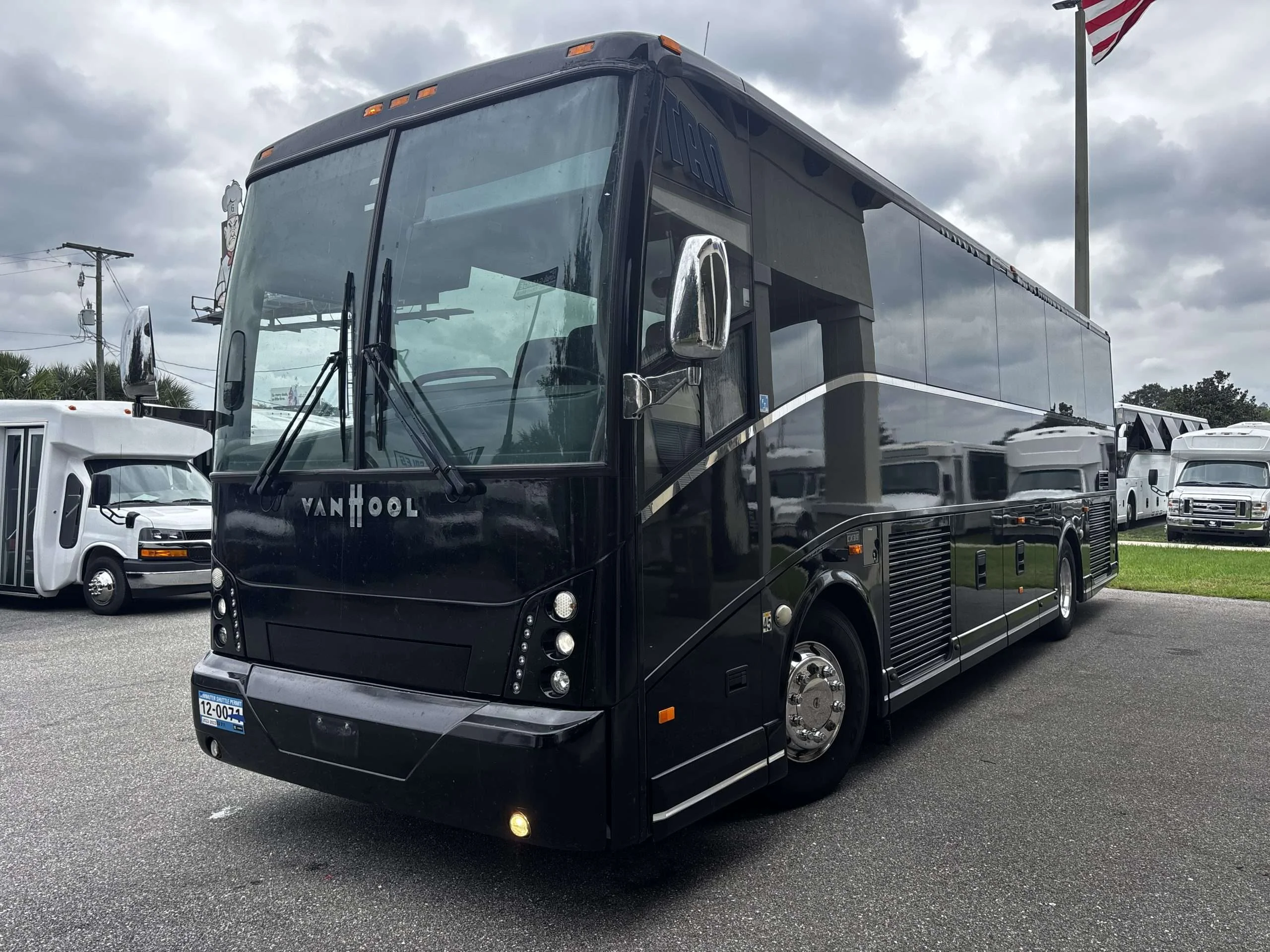2016 Van Hool CX35 Coach | BusesForSale.com | BusesForSale
