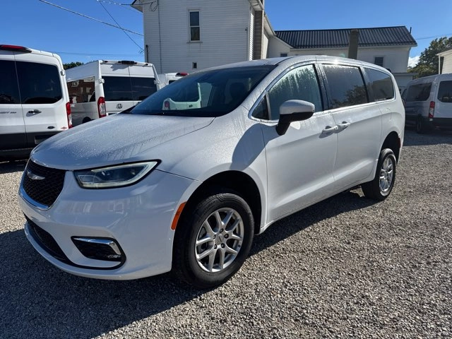 2023 Chrysler Pacifica | BusesForSale.com | BusesForSale