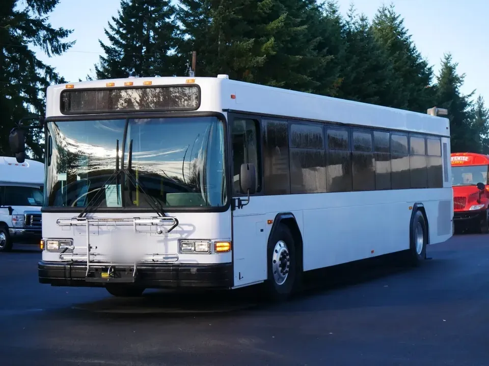 2009 Gillig Low Floor ADA Transit Bus | BusesForSale.com | BusesForSale