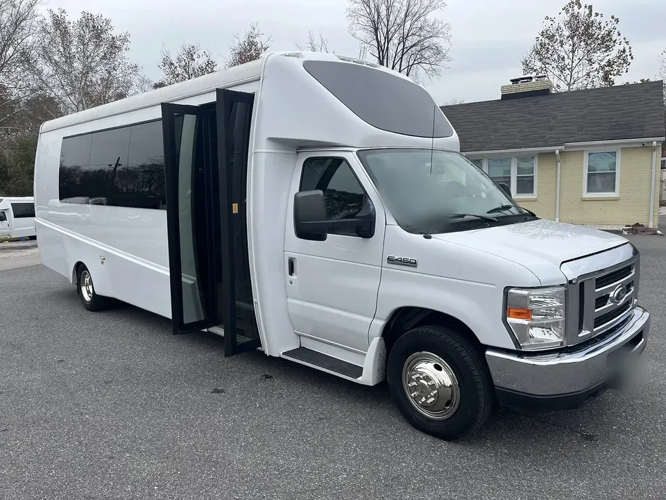 2019 Ford E450 Berkshire Shuttle Bus | BusesForSale.com | BusesForSale
